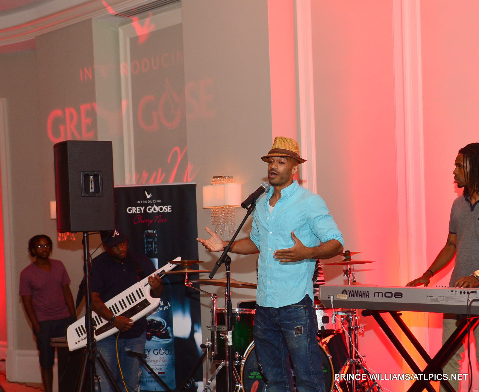 Young Jeezy, Akon, and Jason Geter at GREY GOOSE Cherry Noir Dinner in ...